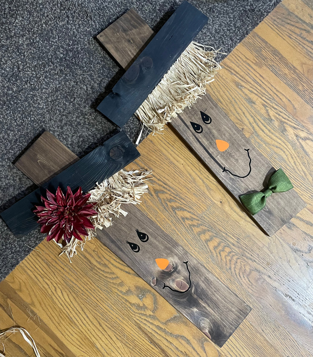 Wooden Scarecrow – Ivy & Willow Co.